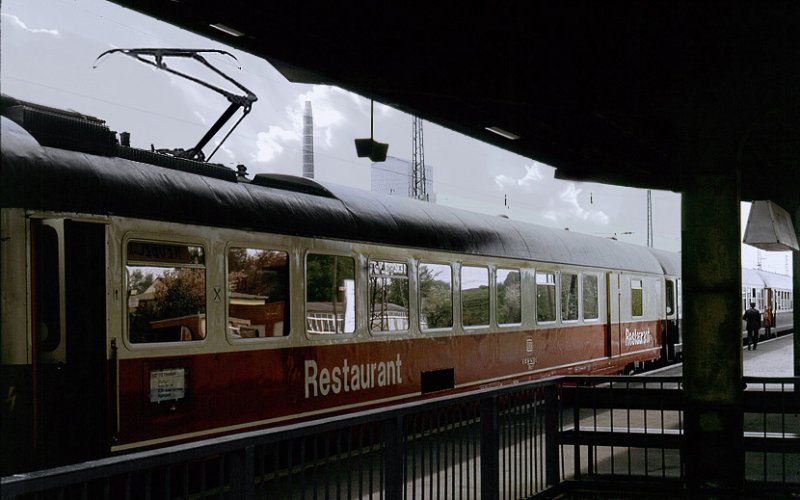 1zu160 - "Wann Speisewagen mit Stromabnehmer wann ohne?", Diskussion im Forum