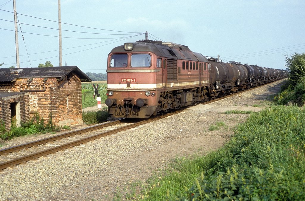 1zu160 - "Zugbildung BR220 „DB“", Diskussion im Forum