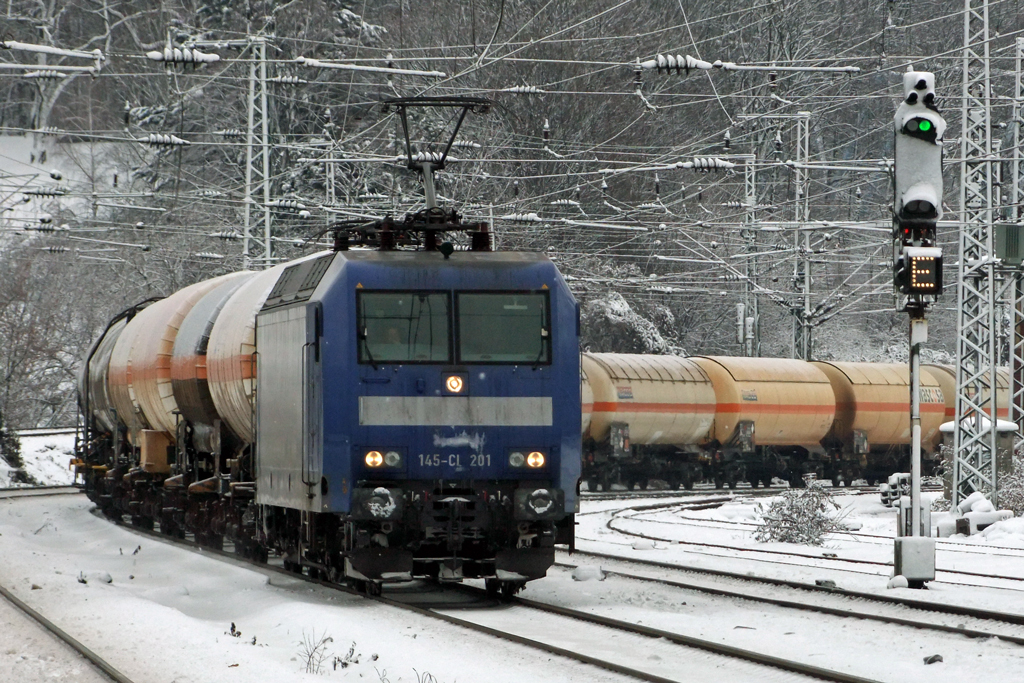 145-CL 201 in Köln-West 18.12.2010 - Bahnbilder.de