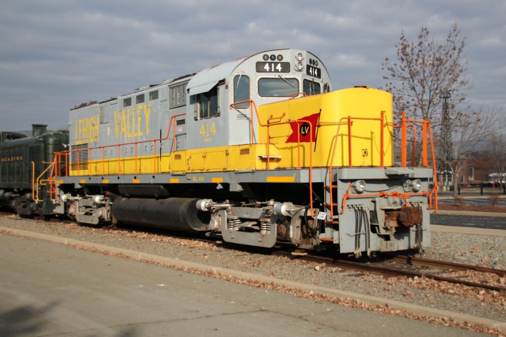 Delaware-Lackawanna Railroad ALCO C-420 #414 steht 08.01.2012 in Steamtown National Historic ...