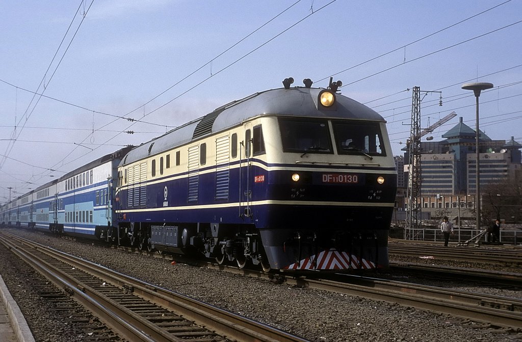 DF11 · 东风11 Dōngfēng Fotos - Bahnbilder.de