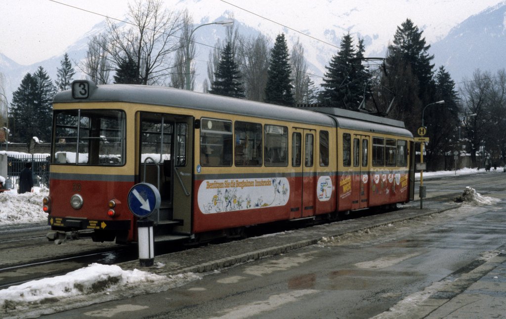 Innsbruck IVB SL 3 (Düwag/Kiepe-GT6 33, ex-Bielefeld 825, Baujahr 1957) Amras, Amraser Strasse ...