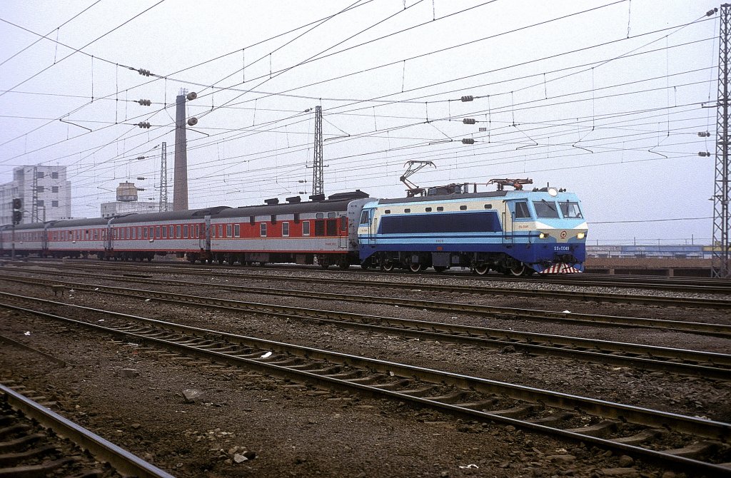 SS8-0049 Handan 25.03.99 - Bahnbilder.de