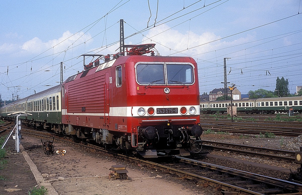 6 143 Baureihe 143 · DR 243 Fotos (113) - Bahnbilder.de