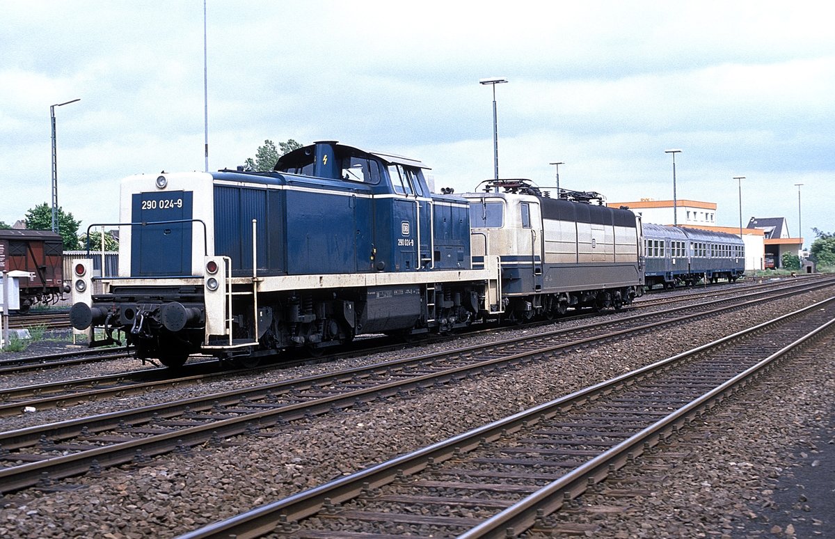 3 290 Baureihe 290 ·DB V 90· Fotos (7) - Bahnbilder.de