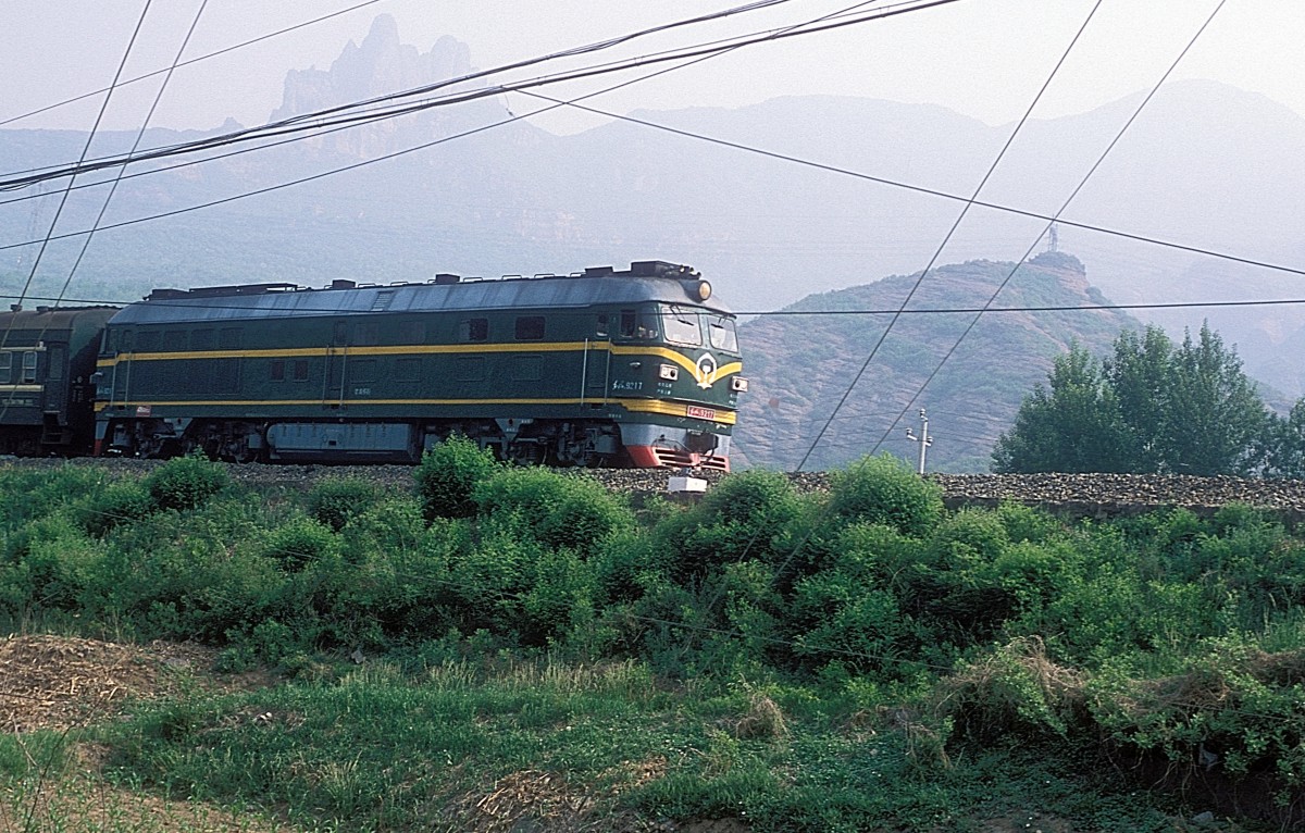 DF4B Dōngfēng Fotos - Bahnbilder.de