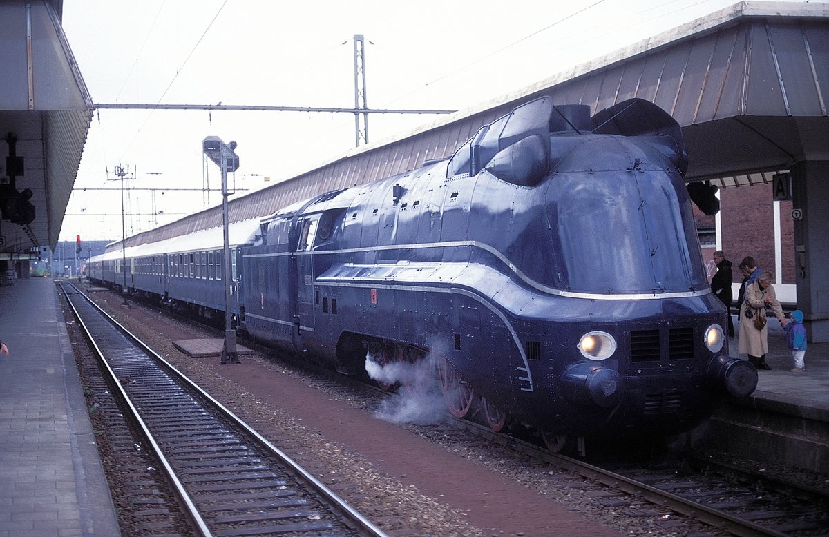 01 1102 Münster 05.05.96 - Bahnbilder.de