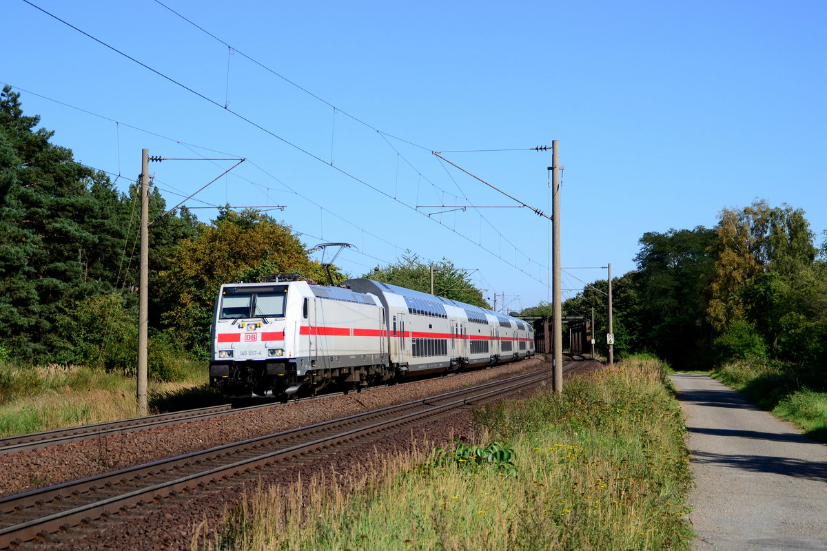 146 557 mit IC 2036 Leipzig Hbf - Norddeich Mole am 24.08.2016 bei Groß Gleidingen - Bahnbilder.de