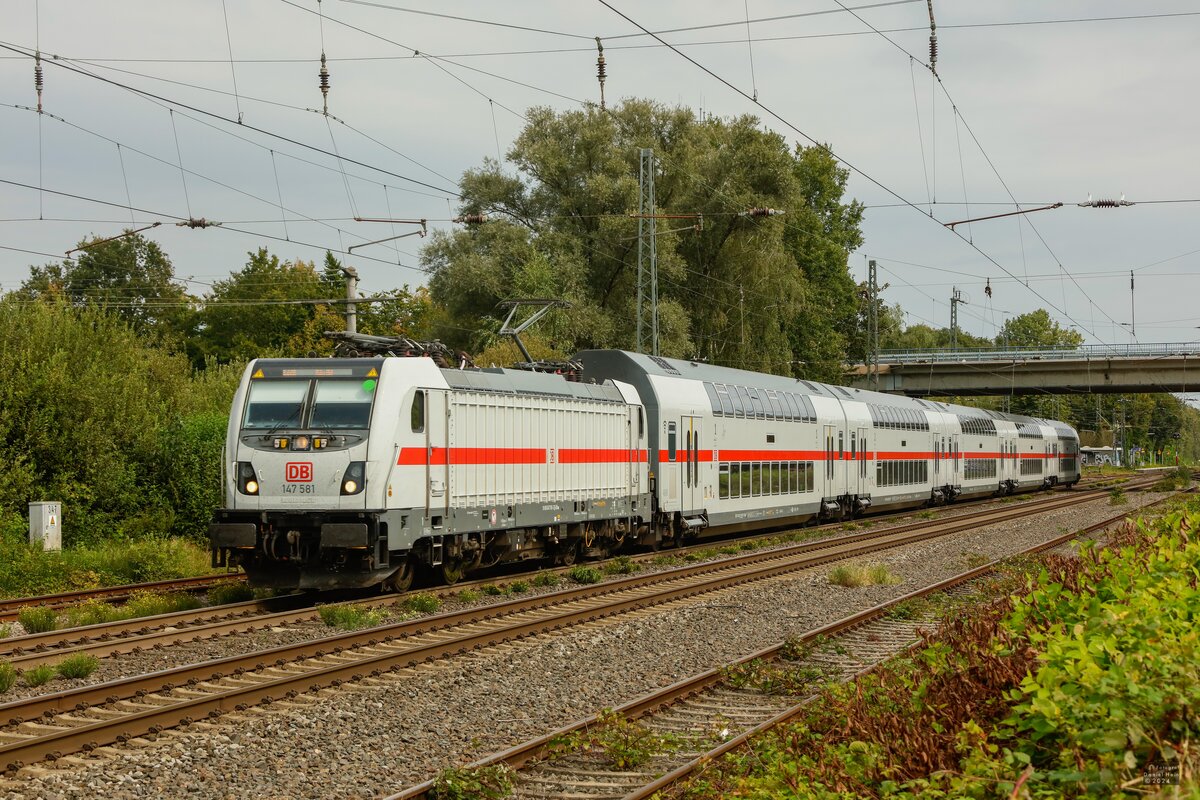 101 101-4 hält als Umleiter-IC in Magdeburg Hbf auf Gleis 7. 藺 DB ...