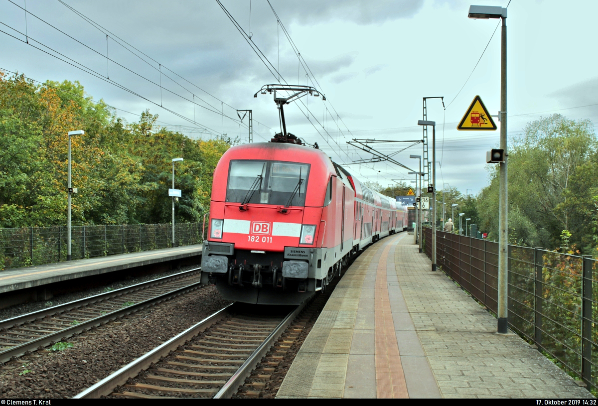 182 011-7 (Siemens ES64U2) von DB Regio Nordost als RE 3120 (RE1) von Frankfurt(Oder) nach ...