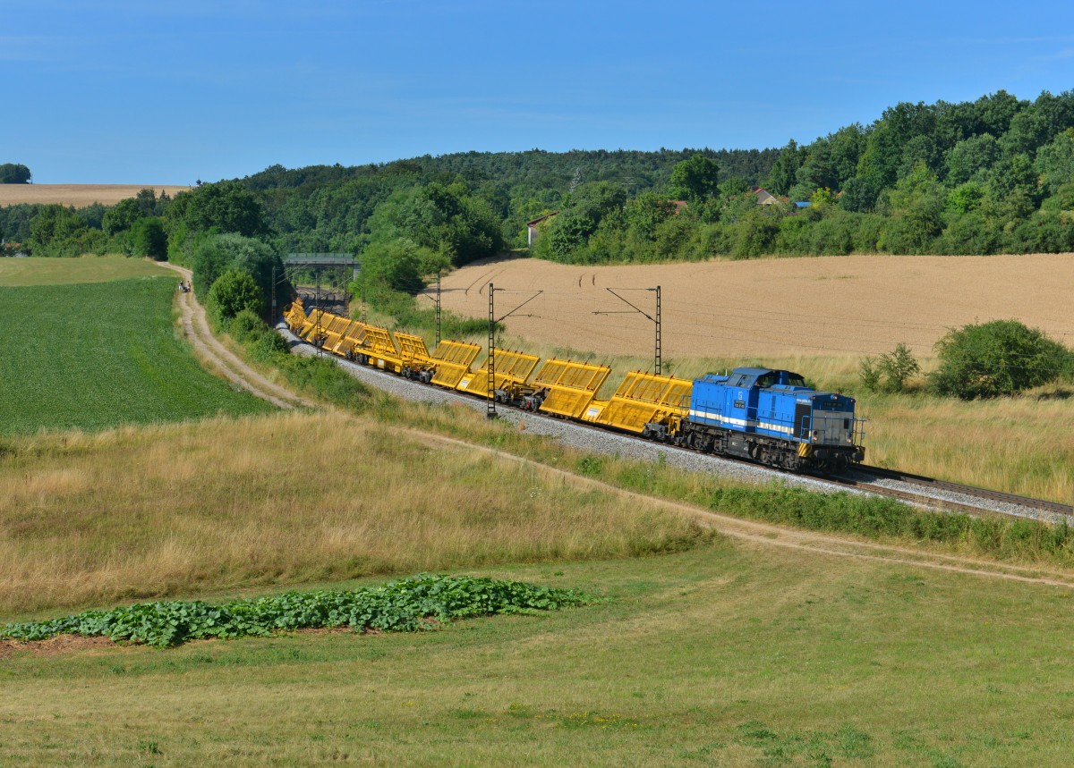 203 005 mit einem Bauzug am 26.07.2015 bei Edlhausen - Bahnbilder.de