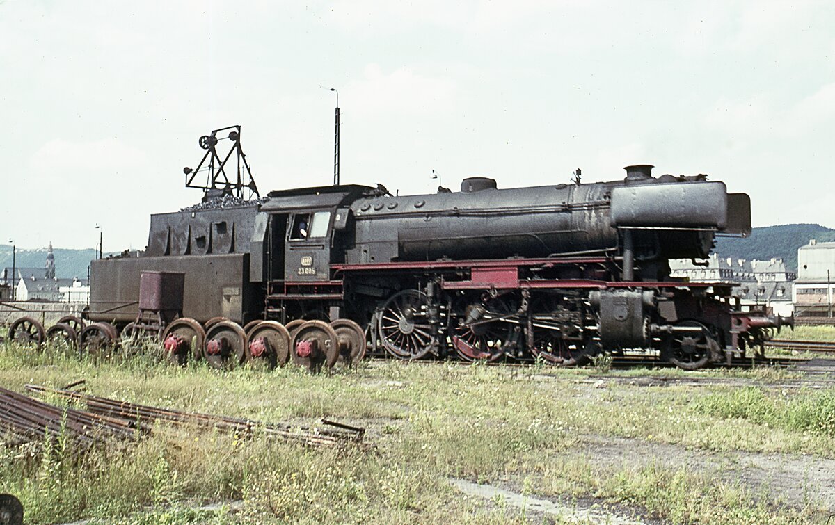 Baureihe 23 · DB 023 DB-Neubau Fotos (3) - Bahnbilder.de