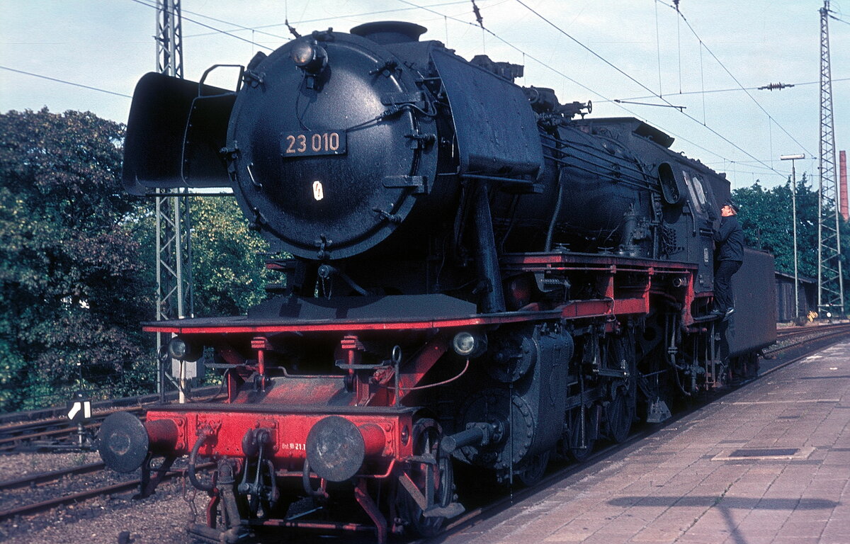 Baureihe 23 | DB 023 | DB-Neubau Fotos - Bahnbilder.de