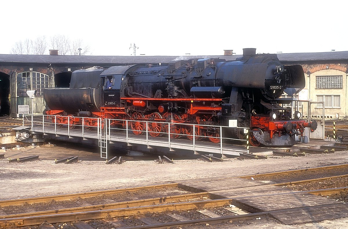 52 8075 Wustermark 29.02.92 - Bahnbilder.de