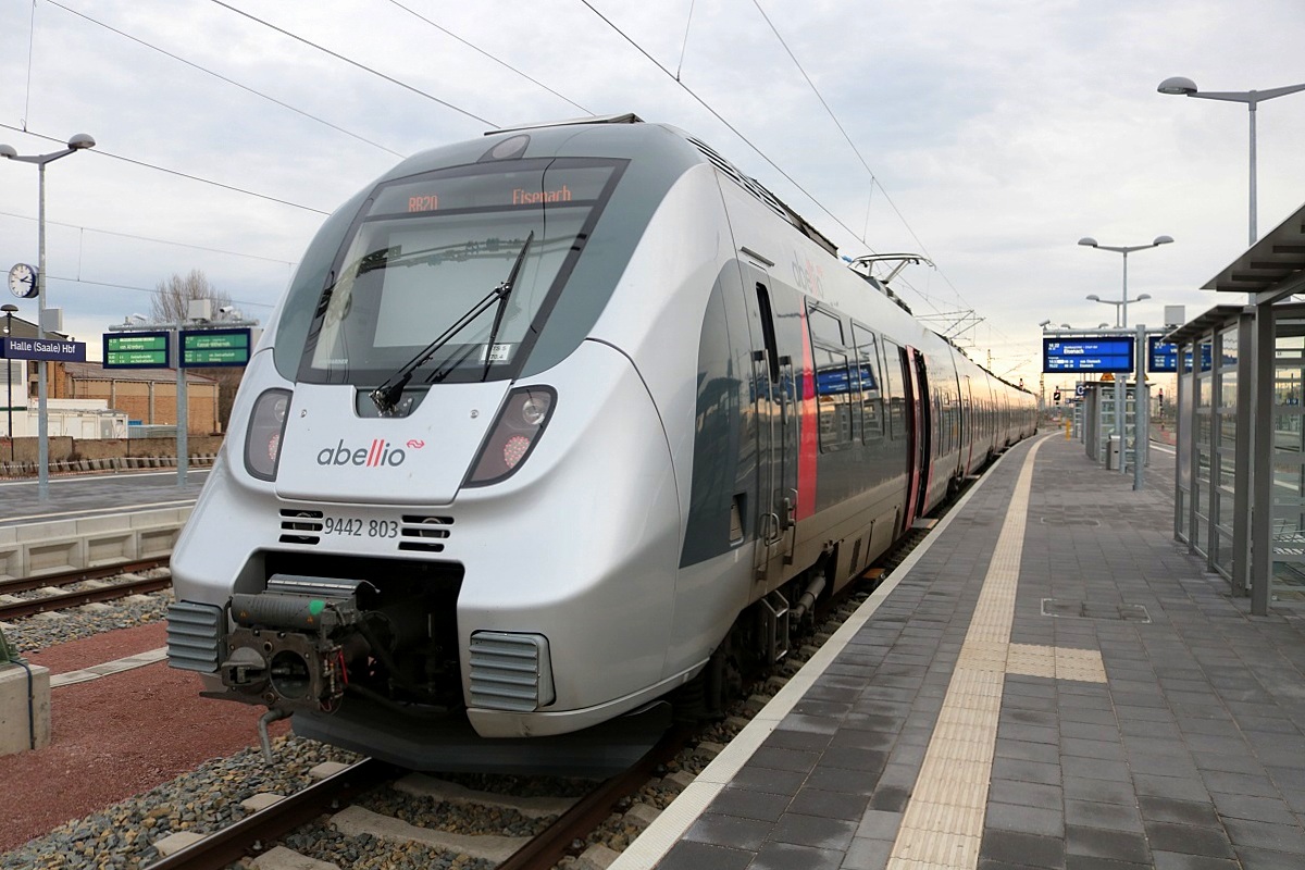 9442 803 (Bombardier Talent 2) von Abellio Rail Mitteldeutschland als RB 74622 (RB20) nach ...