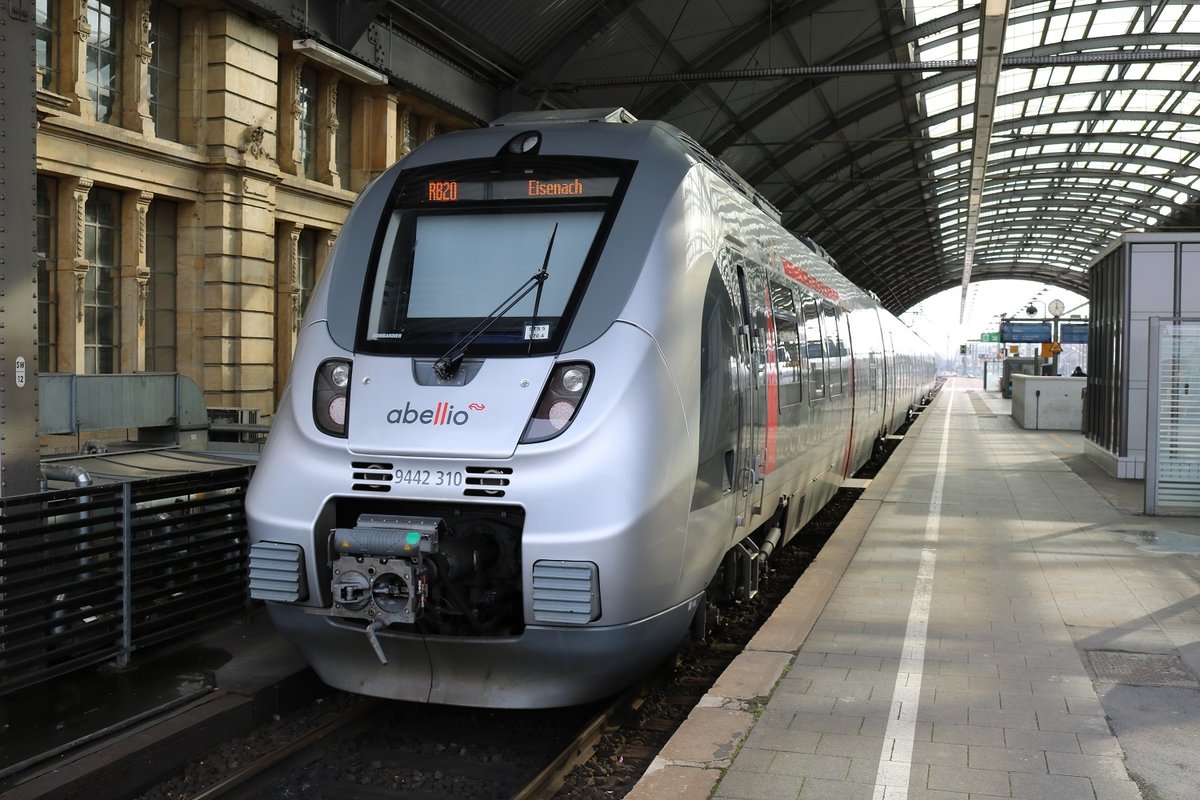 9442 810 (Bombardier Talent 2) von Abellio Rail Mitteldeutschland steht als RB 74618 (RB20) nach ...