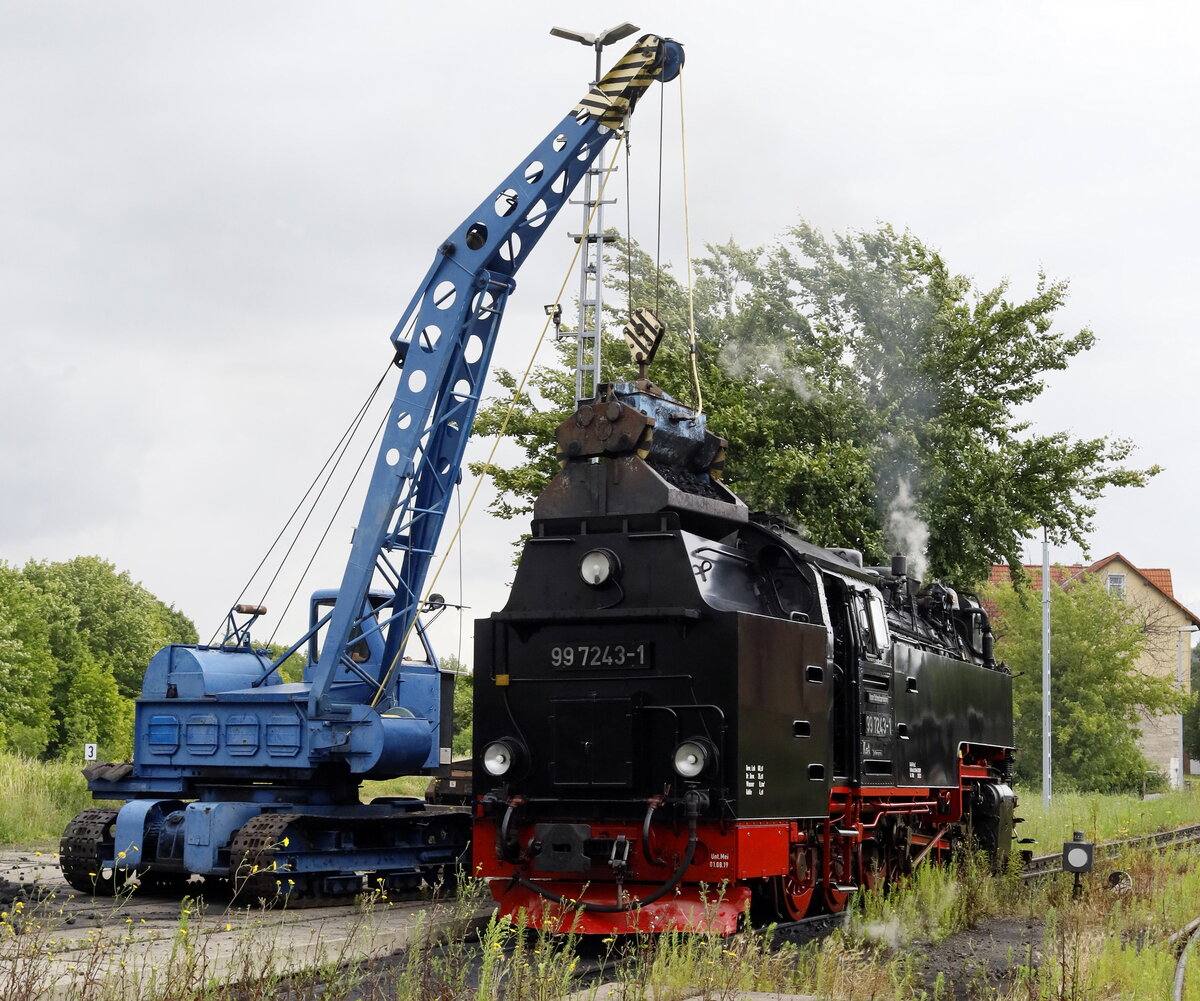 Baureihe 99.73-76 · 731-762 · 1731-1762 · 099 722-735 DR-Einheitslok Fotos - Bahnbilder.de