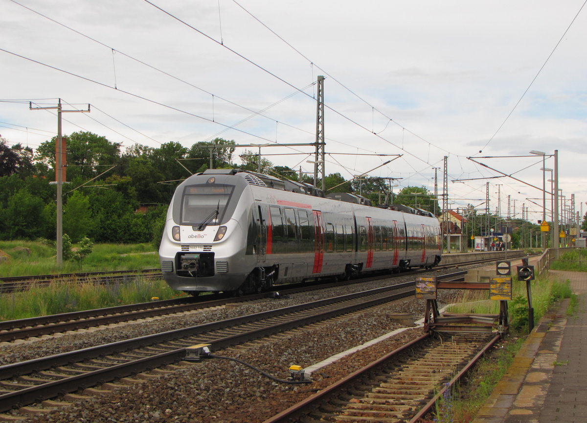 abellio 9442 315 als RB 73846 von Erfurt Hbf nach Eisenach, am 14.06.2016 in Neudietendorf ...