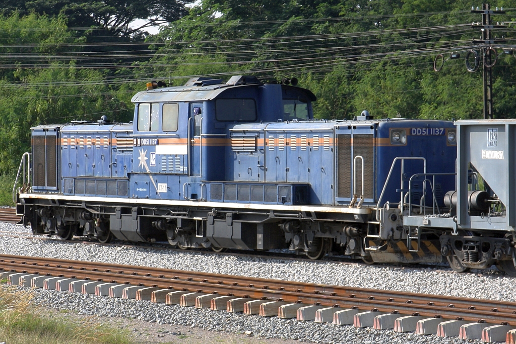 AS LT-11 (ex JR Hokkaido DD51 1137, (B')2(B')-dh) am 10.Dezember 2023 in der Nong Pladuk ...