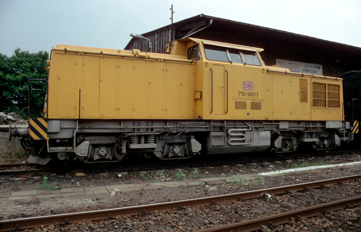 Baureihe 710.9 · DR 110.9 Lokomotiven der Grabenräumeinheit (GRE) Fotos - Bahnbilder.de