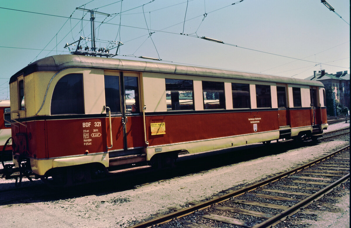 Beiwagen BDF 321 der Salzburger Lokalbahn, Beiwagen zu VT 31-33, 03.08. ...