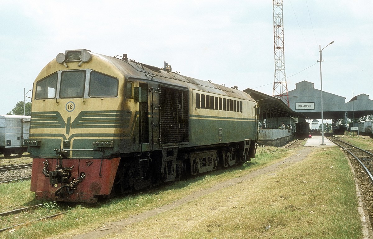 CC200 | GE UM 106T Fotos - Bahnbilder.de
