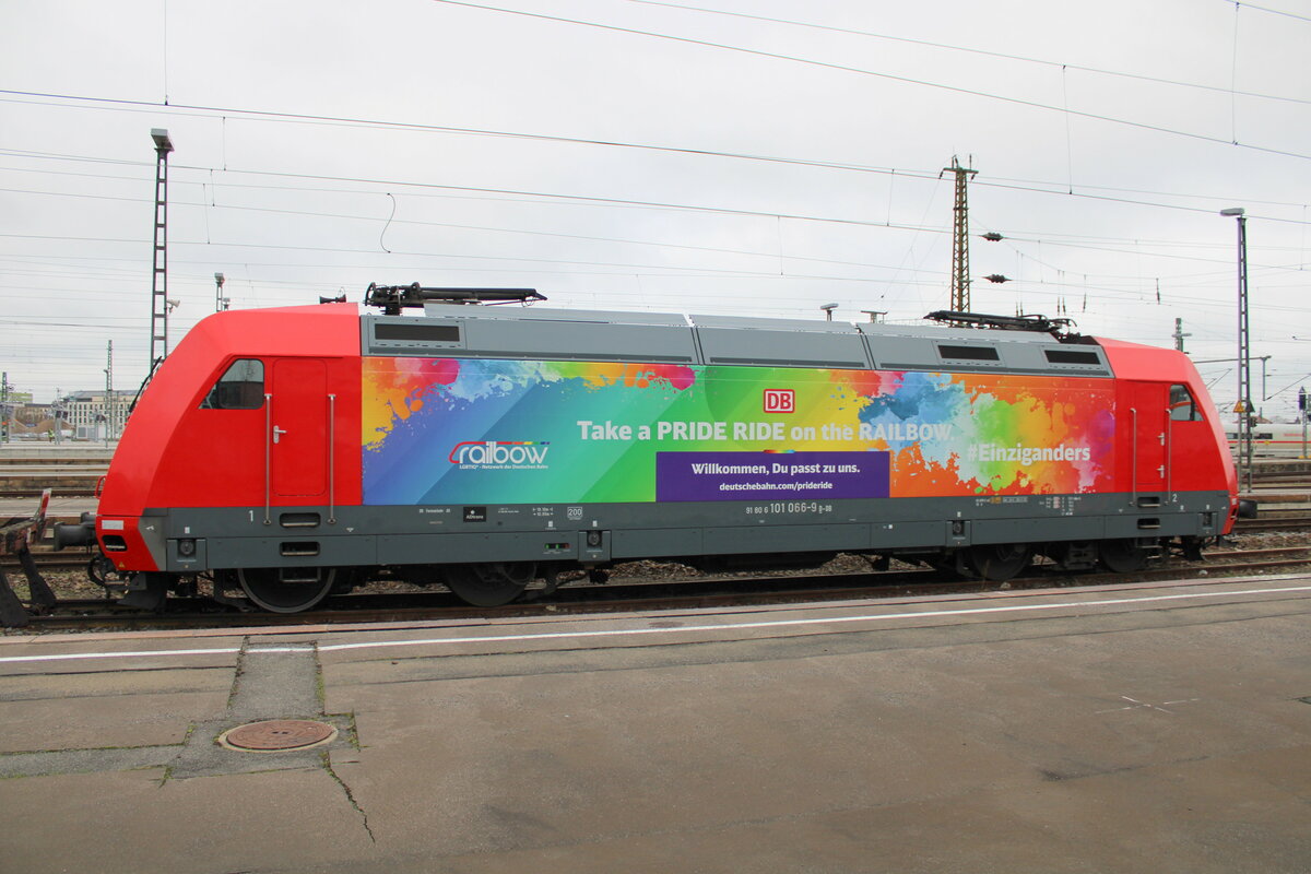 DB 101 066-9 "#Einziganders" pausierte am 13.02.2023 in Leipzig Hbf - Bahnbilder.de