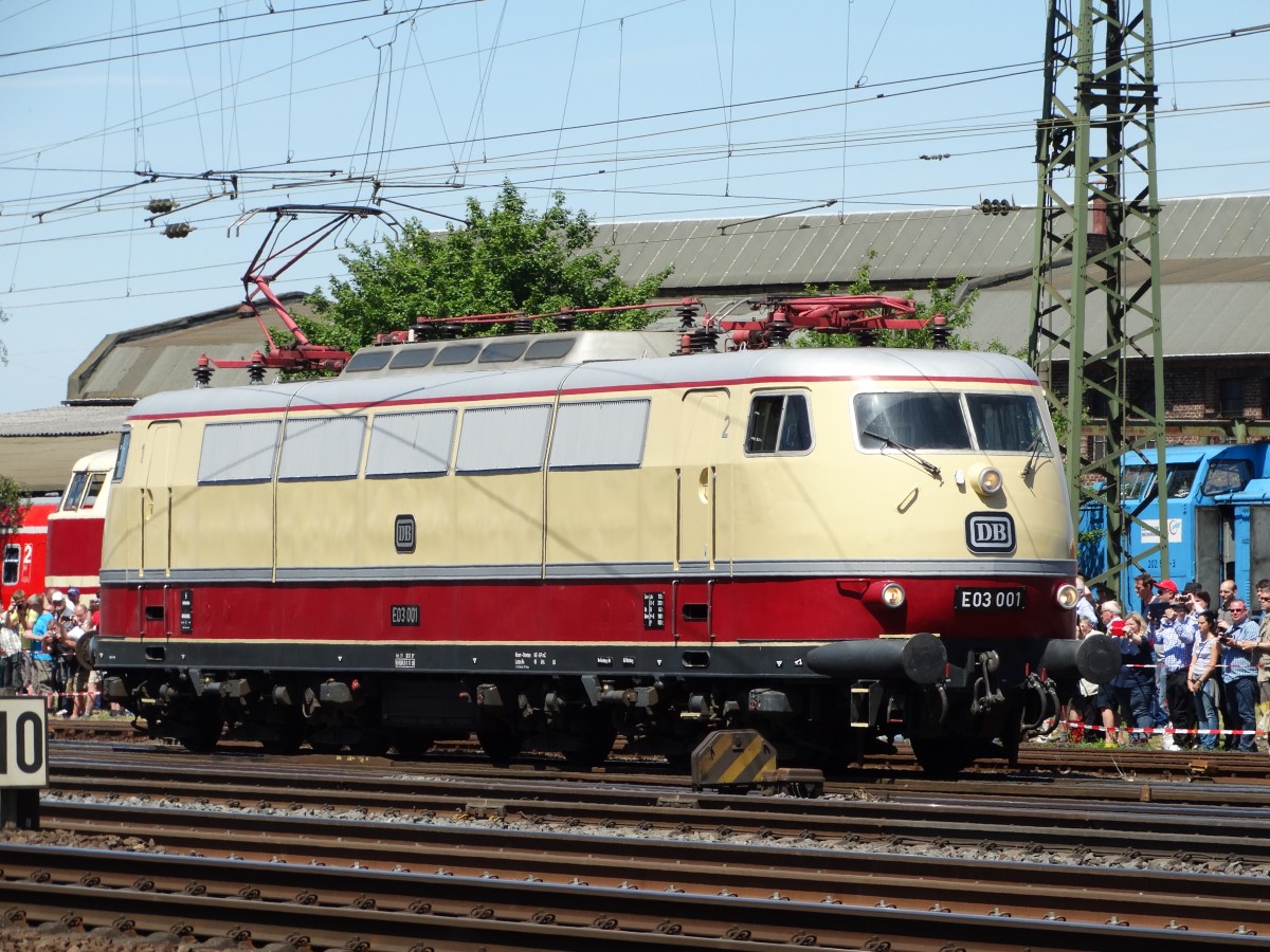DB Museum E03 001 am 14.06.15 in Koblenz Lützel - Bahnbilder.de
