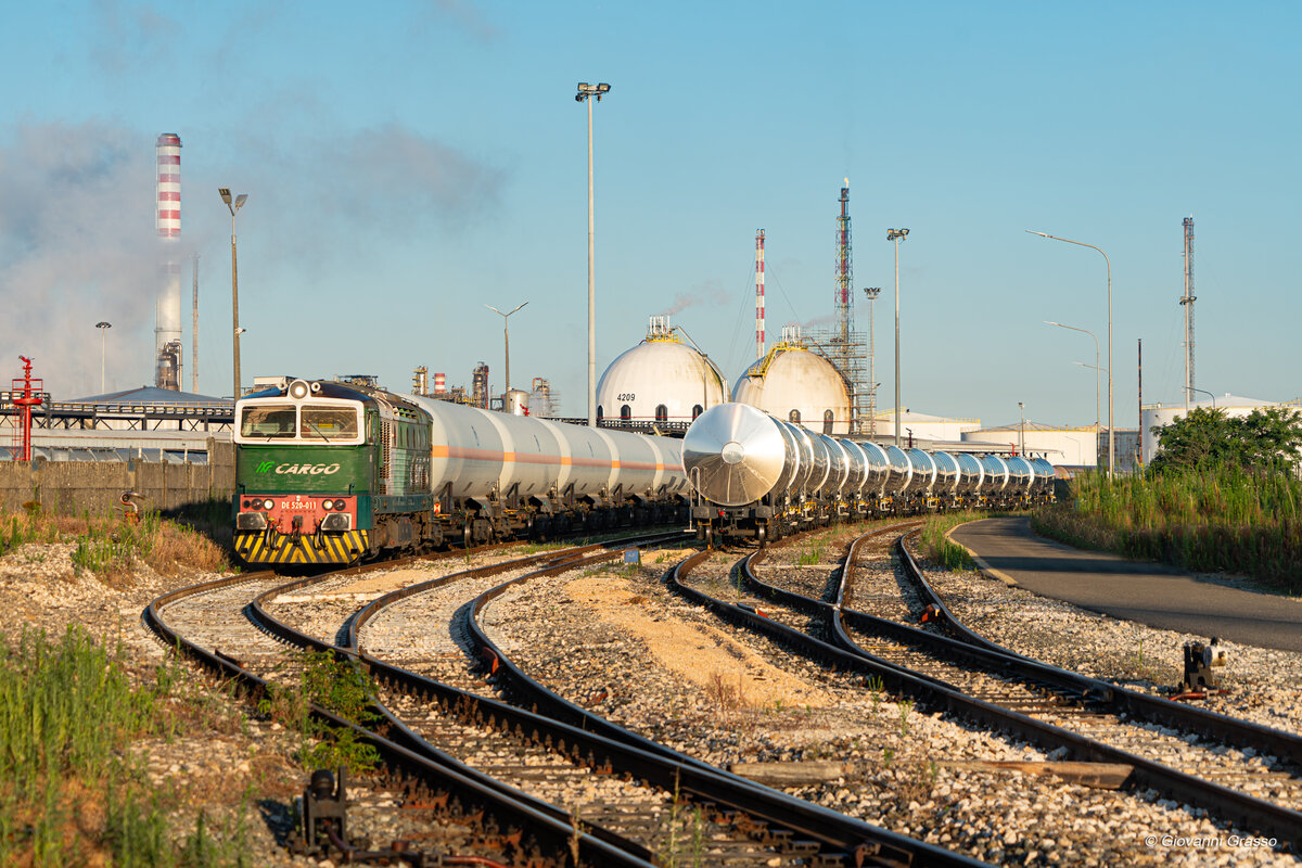 DE520 011 DB Cargo Italia - Sannazzaro 09/07/2025 - Bahnbilder.de