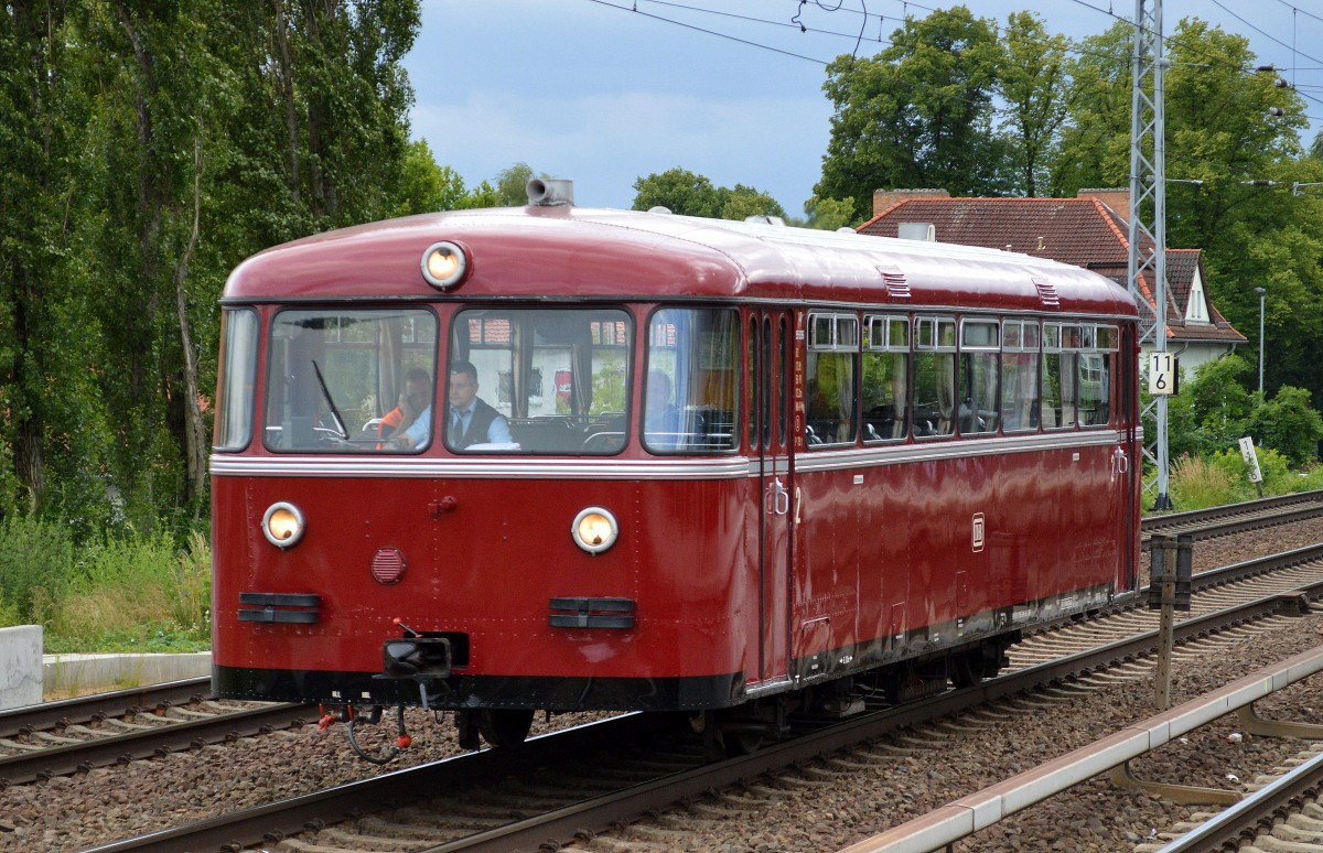 VT 98 Schienenbus am 01.06.2014 in Wuppertal und fuhr weiter nach ...