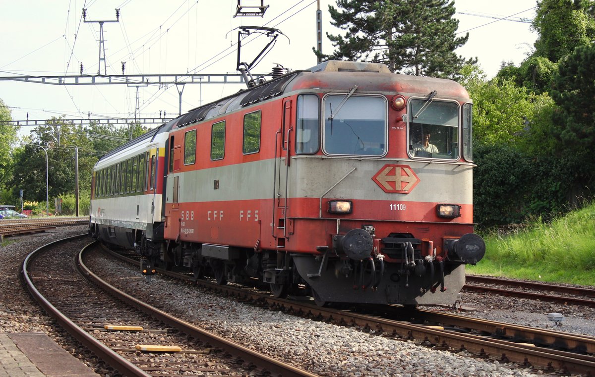 Der IC 182 von Zürich HB- Schaffhausen- Singen (Hohentwiel)- Tuttlingen- Rottweil- Horb wurde am ...