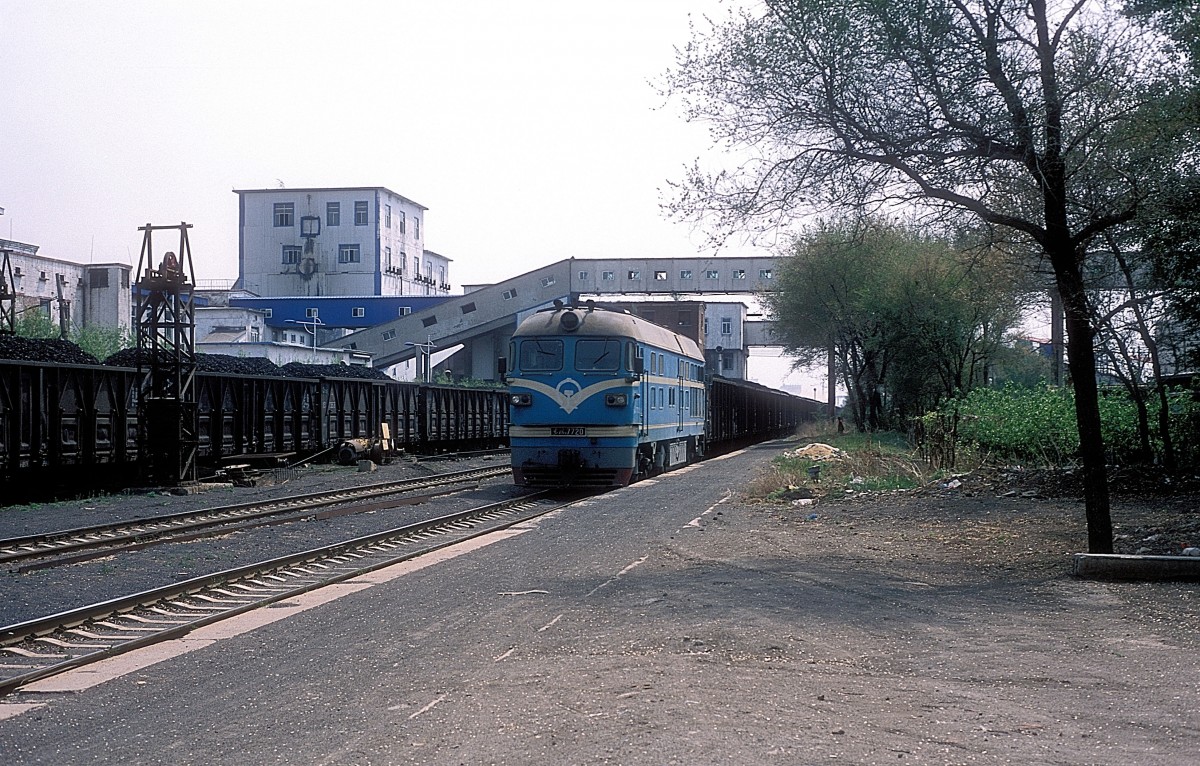 DF4B Dōngfēng Fotos - Bahnbilder.de