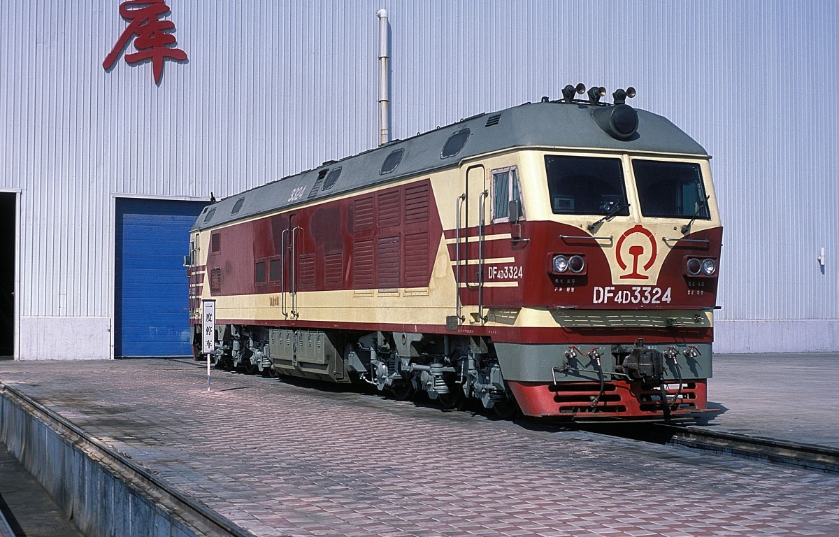 DF4DK-3324 Daban 16.05.14 - Bahnbilder.de