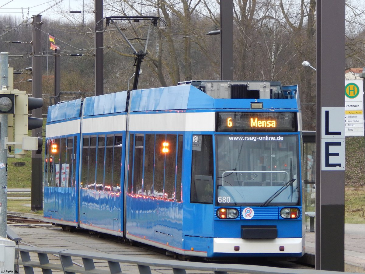 DUEWAG 6N1 NR. 680 der RSAG in Rostock am 25.01.2018 - Bahnbilder.de