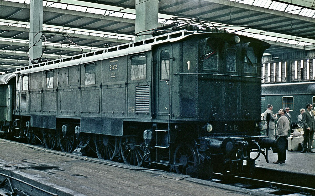E 16 | Baureihe 116 | bay. ES1 Fotos - Bahnbilder.de