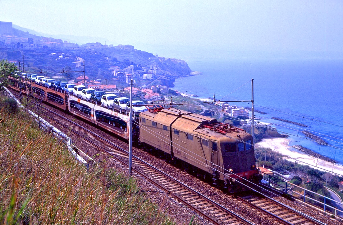 E636 007, Pizzo, 17.03.2002. - Bahnbilder.de