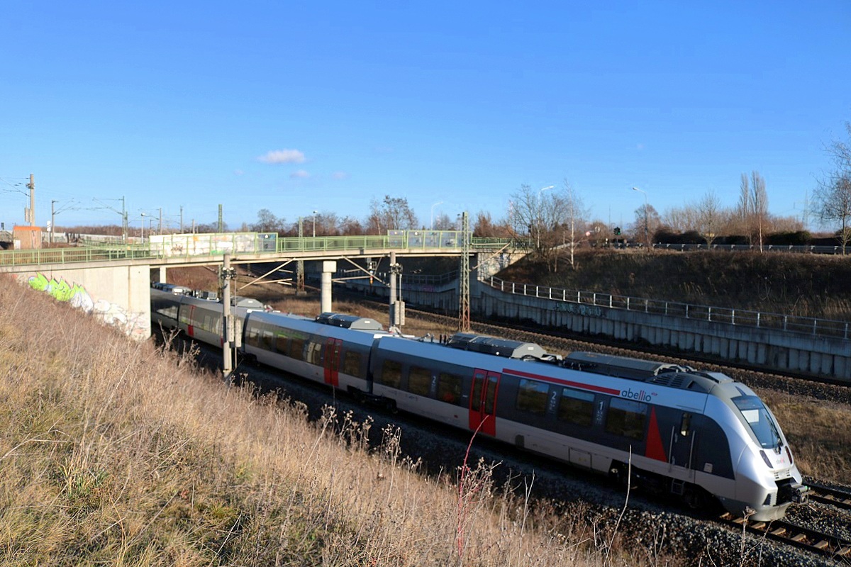 Eine BR 9442 (Bombardier Talent 2) von Abellio Rail Mitteldeutschland als RB 74620 (RB20) von ...