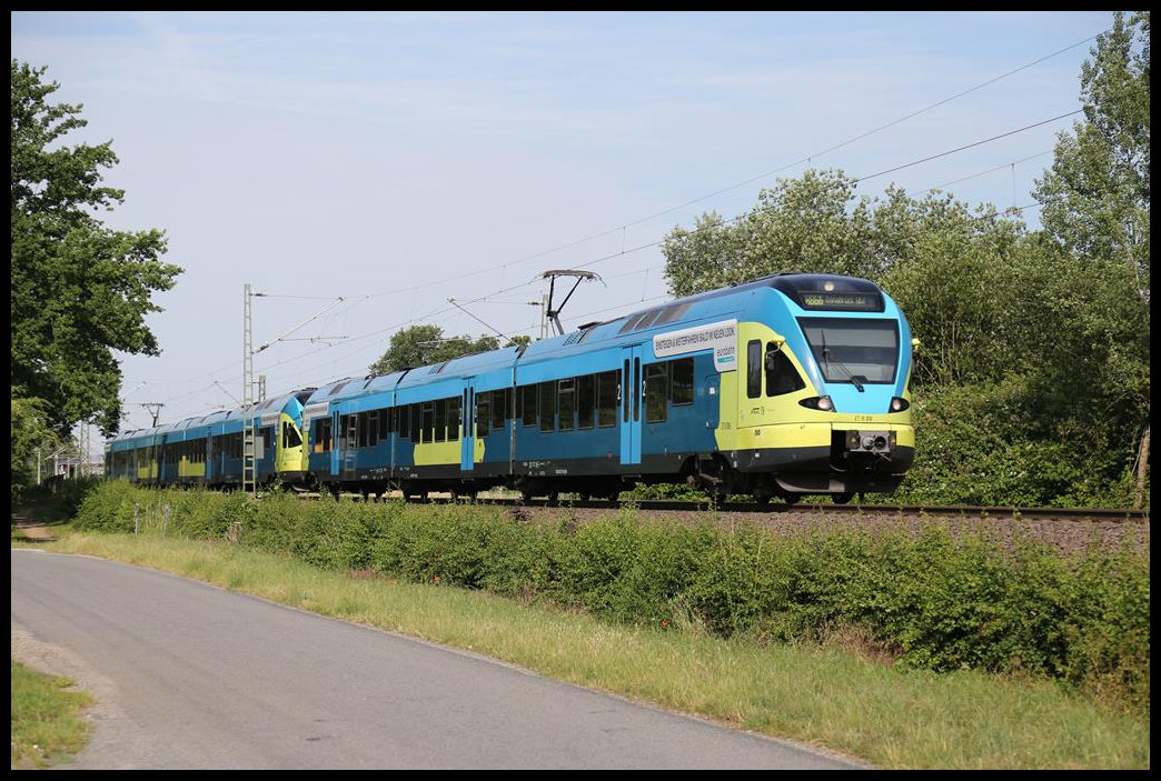 Eine Doppel Einheit der Eurobahn ist hier als RB 66 in Hasbergen am 25.6.2019 um 9.35 Uhr auf ...