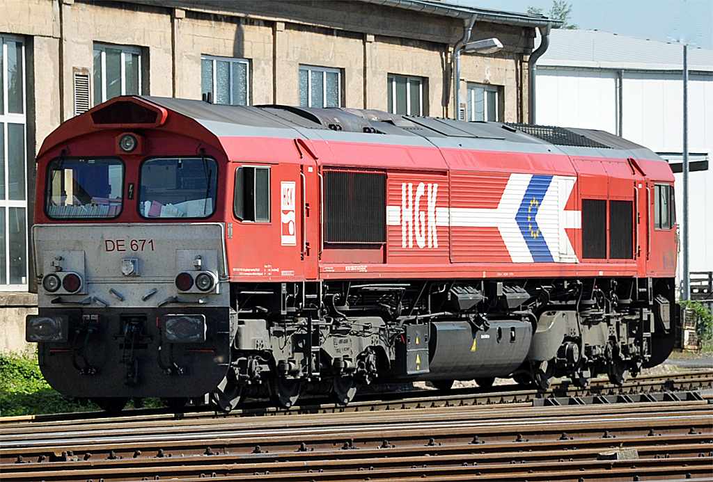 EMD JT42 CWR (Class 66), Nr. DE 671 der HGK in Brühl-Vochem - 05.09.2013 - Bahnbilder.de