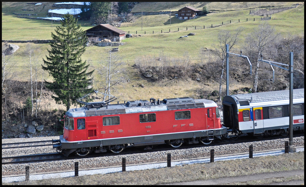 Erstserien Re 4/4 II am Gotthard: Seit August 2015 verkehren die Re 4/4 II der 1. Serie (11108 ...