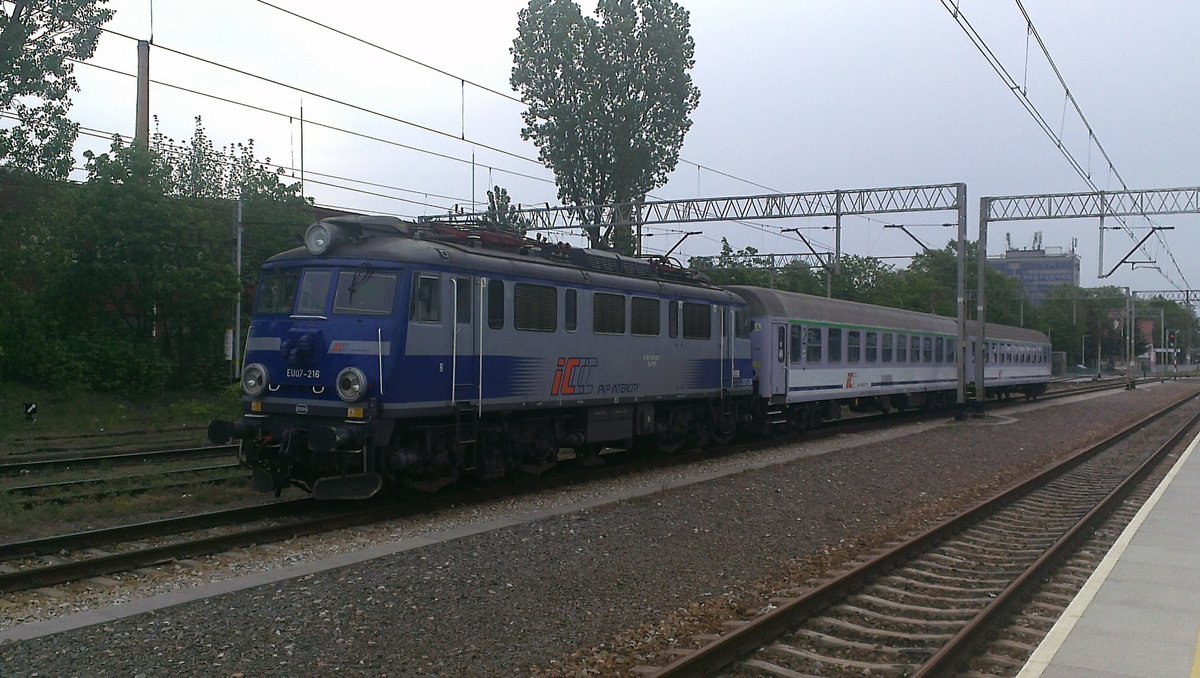 EU07-216 in Bahnhof Zielona Gora, 4.05.2019 - Bahnbilder.de