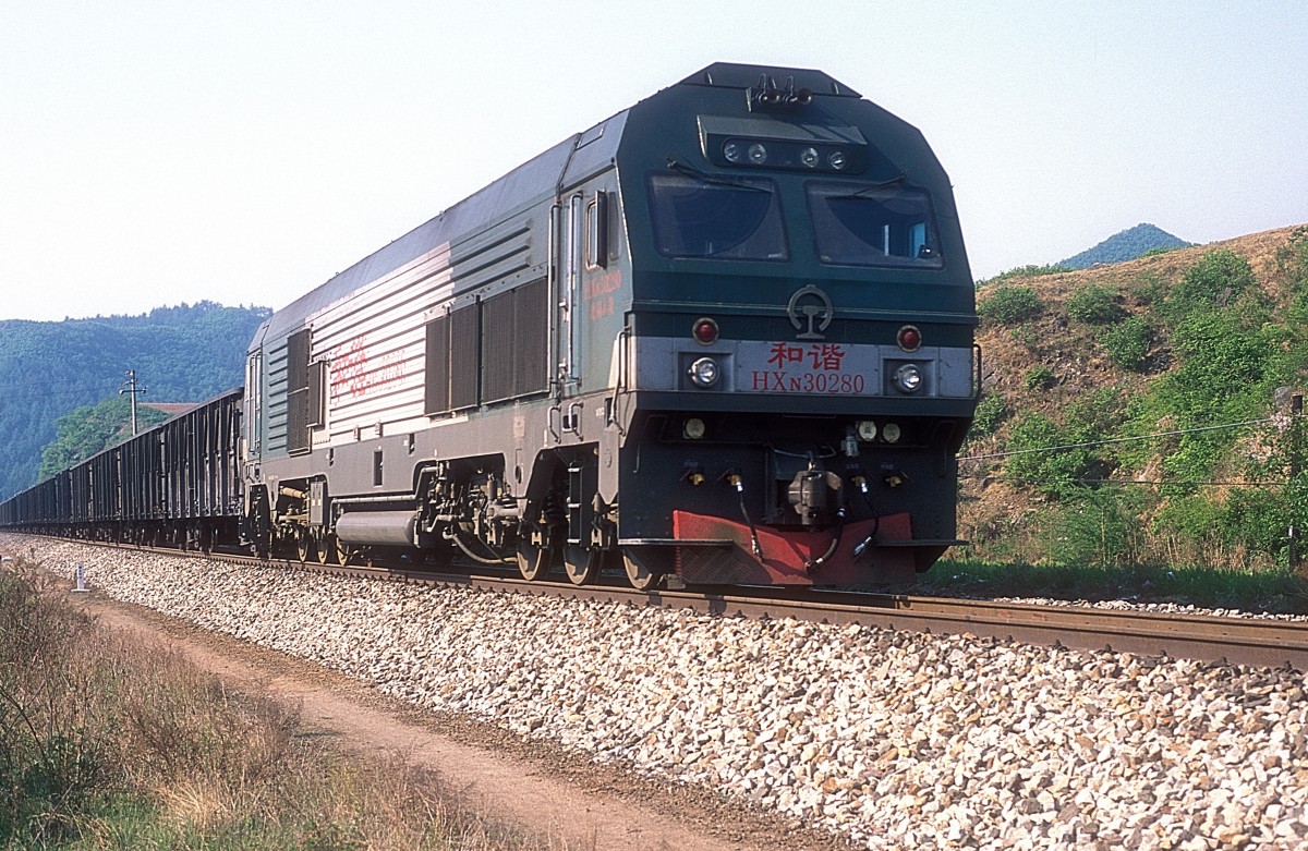 HXN3 EMD JT56ACe 'Harmony' Fotos - Bahnbilder.de