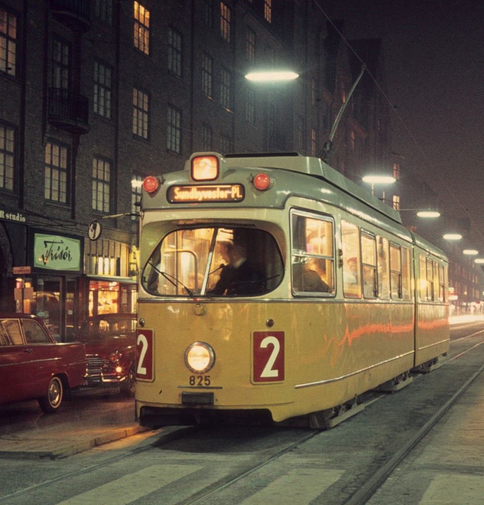 København / Kopenhagen KS SL 2 (DÜWAG-GT6 825) Amagerbrogade / Amager Boulevard im Oktober 1969 ...