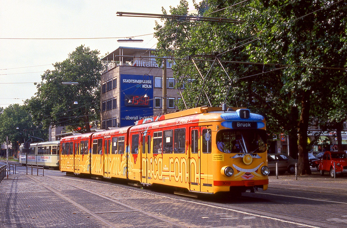Straßenbahn Kölner Verkehrs-Betriebe | KVB Fotos - Bahnbilder.de