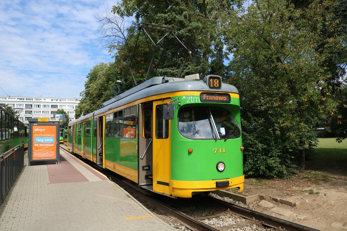 MPK Poznan Düwag GT8 Wagen 711 (ex Düsseldorf) am 14.07.18 in Posen (Polen) - Bahnbilder.de