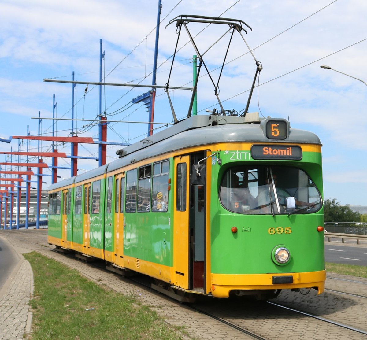 MPK Poznan Düwag GT8 Wagen 695(ex Düsseldorf) am 16.07.18 in Posen (Polen) - Bahnbilder.de