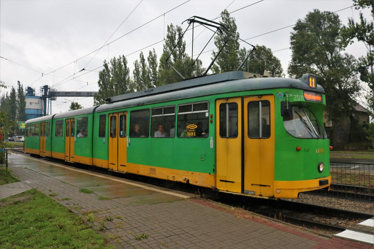 MPK Poznan Düwag GT8 Wagen 691 (ex Düsseldorf) am 17.07.18 in Posen (Polen) - Bahnbilder.de