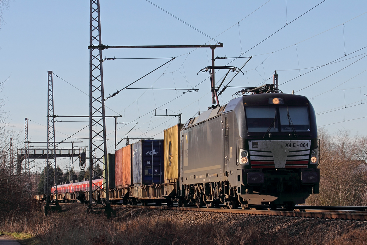 MRCE X4E-864 in Dedensen-Gümmer 5.2.2020 - Bahnbilder.de
