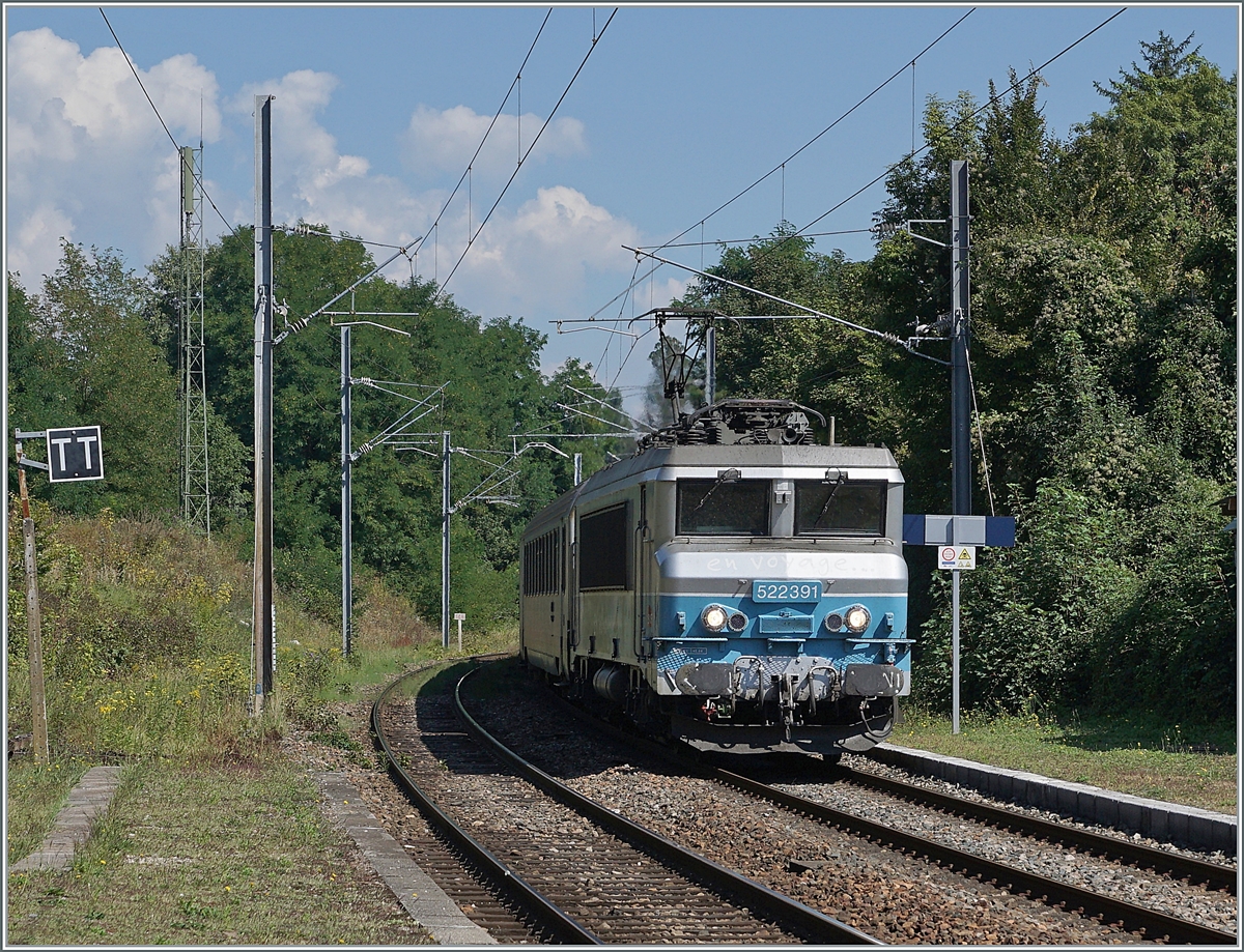 "Nez-Cassé" - vor knapp vierzig Jahren zum ersten Mal gesehen, war die Formgebung der Lok dann ...
