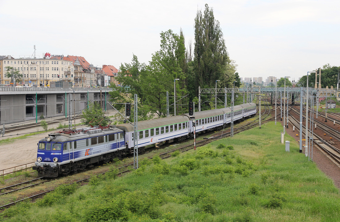 PKP Intercity EP07-1055 // Poznan Glowny // 15. Mai 2018 - Bahnbilder.de